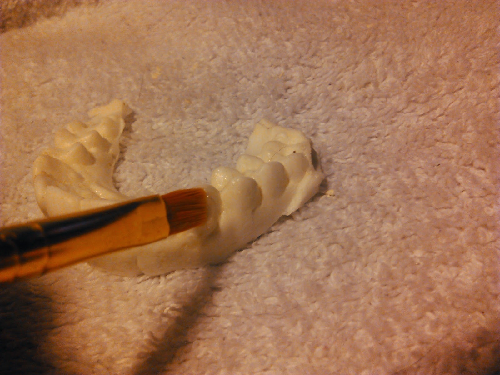 Kitsune_Crafts: Acrylic fangs