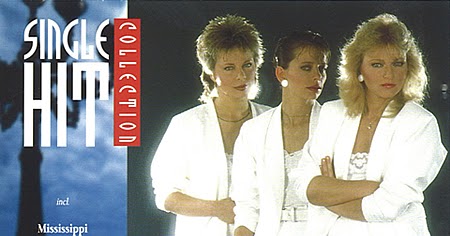 ENTRE MUSICA: PUSSYCAT - Single Hit Collection