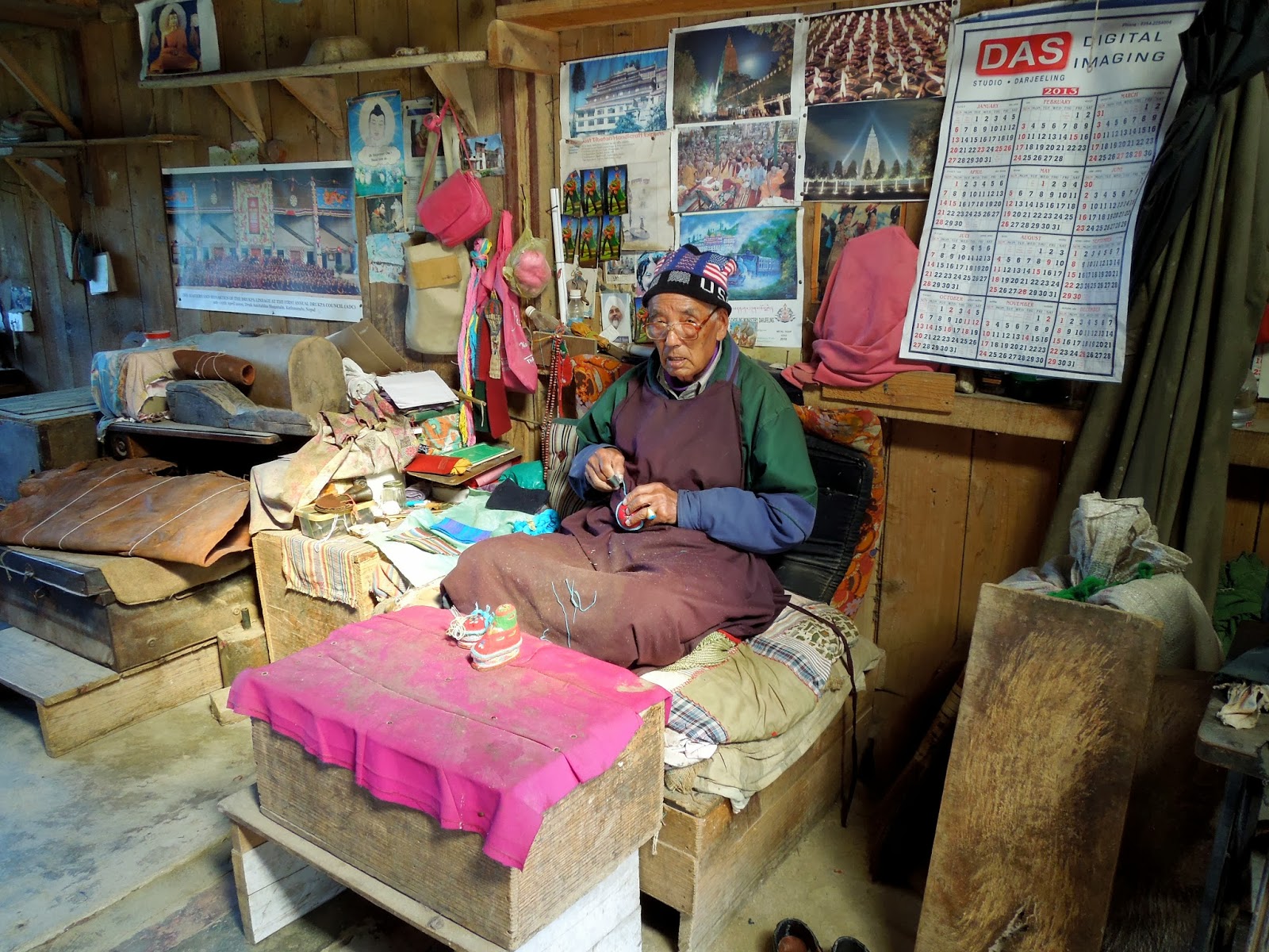 anythinglily: Darjeeling Part 6: Tibetan Refugee Self-Help Centre
