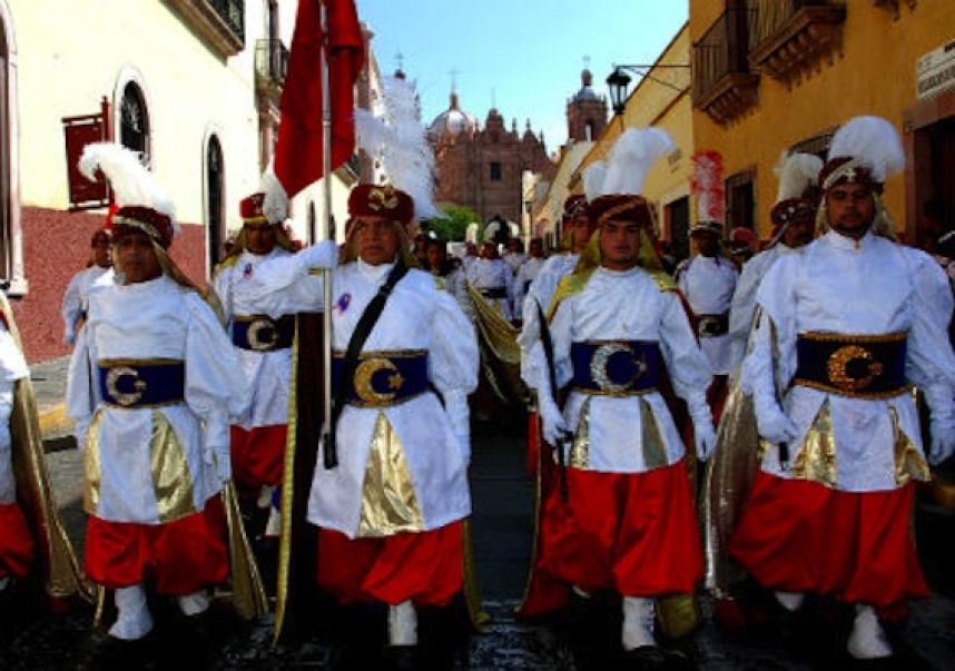 El blog de Richart : Fiestas de Moros y Cristianos en México