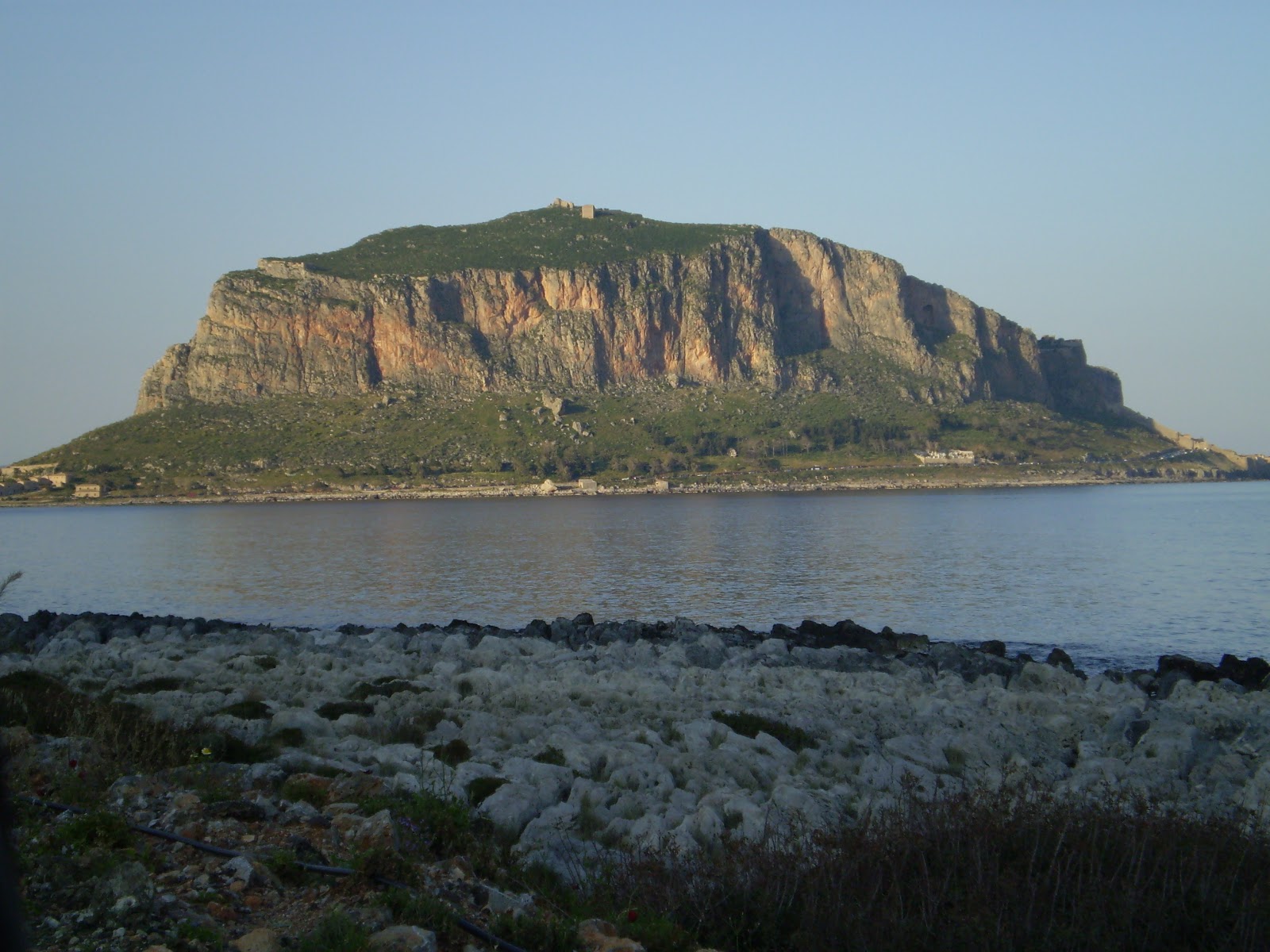 ακρη ελασσονας: ΜΟΝΕΜΒΑΣΙΑ η MONEMVASIA κειμενα απο το δικτυο ...