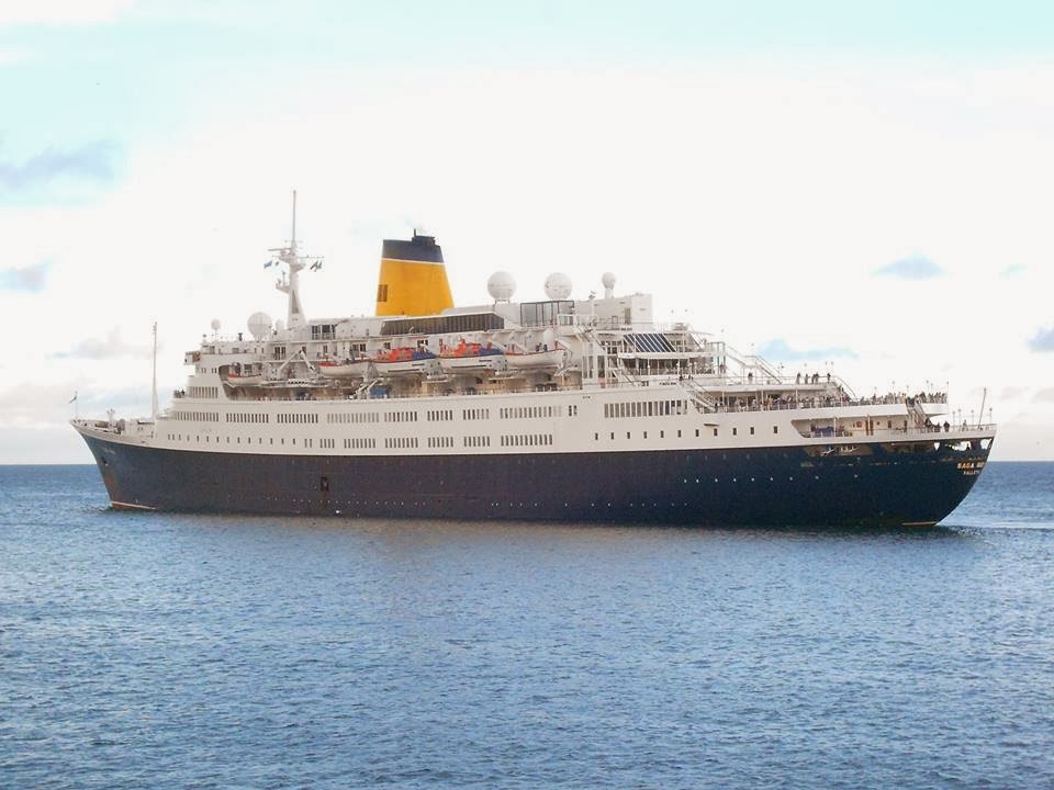 M.V. "SAGA RUBY" Farewell departure from Funchal