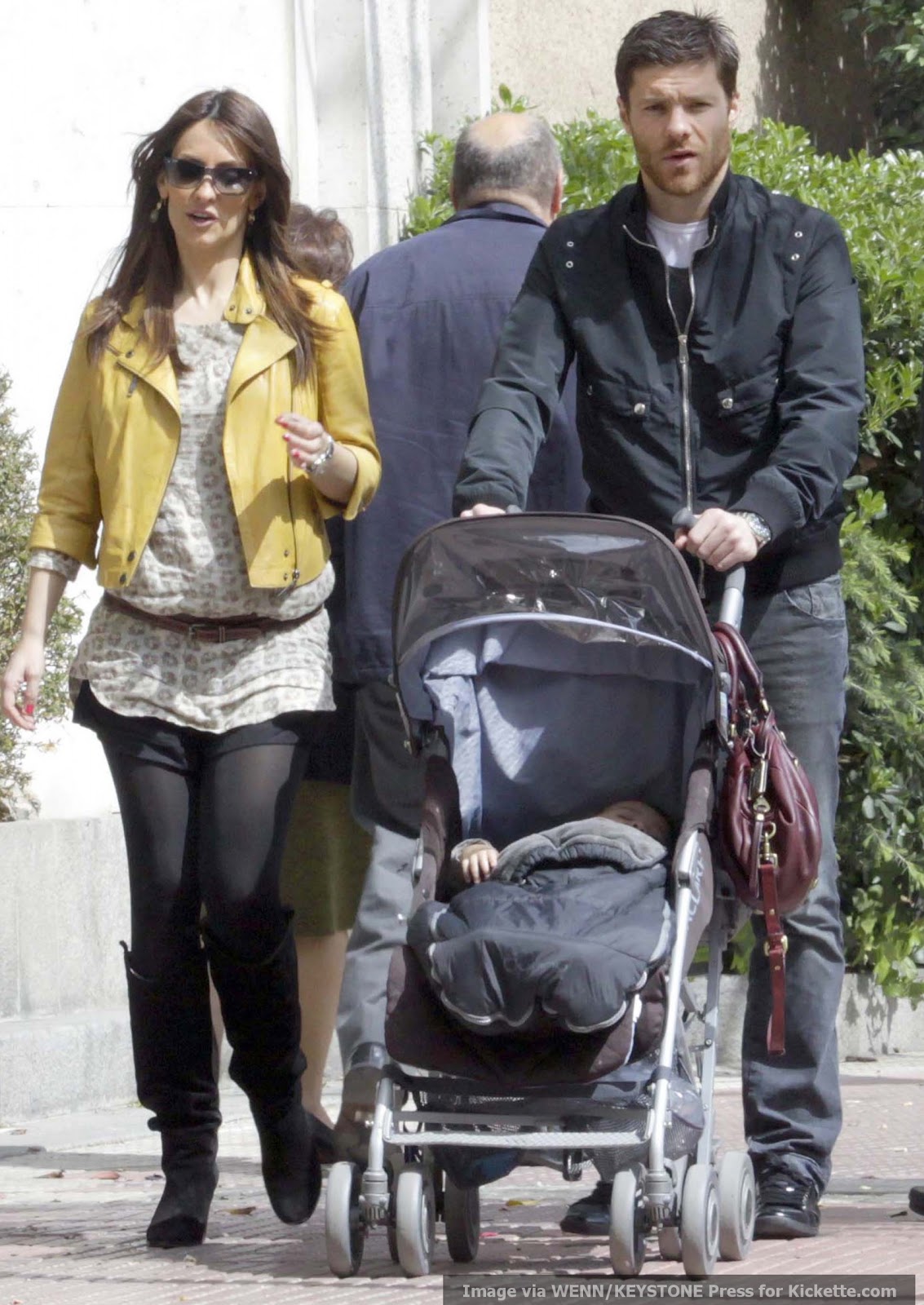 Xabi Alonso with his Wife !! ( photo ) | Real Madrid fan