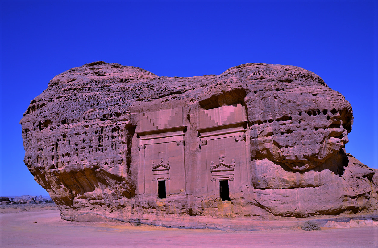 Preâmbulo: Os túmulos dos Nabateus.