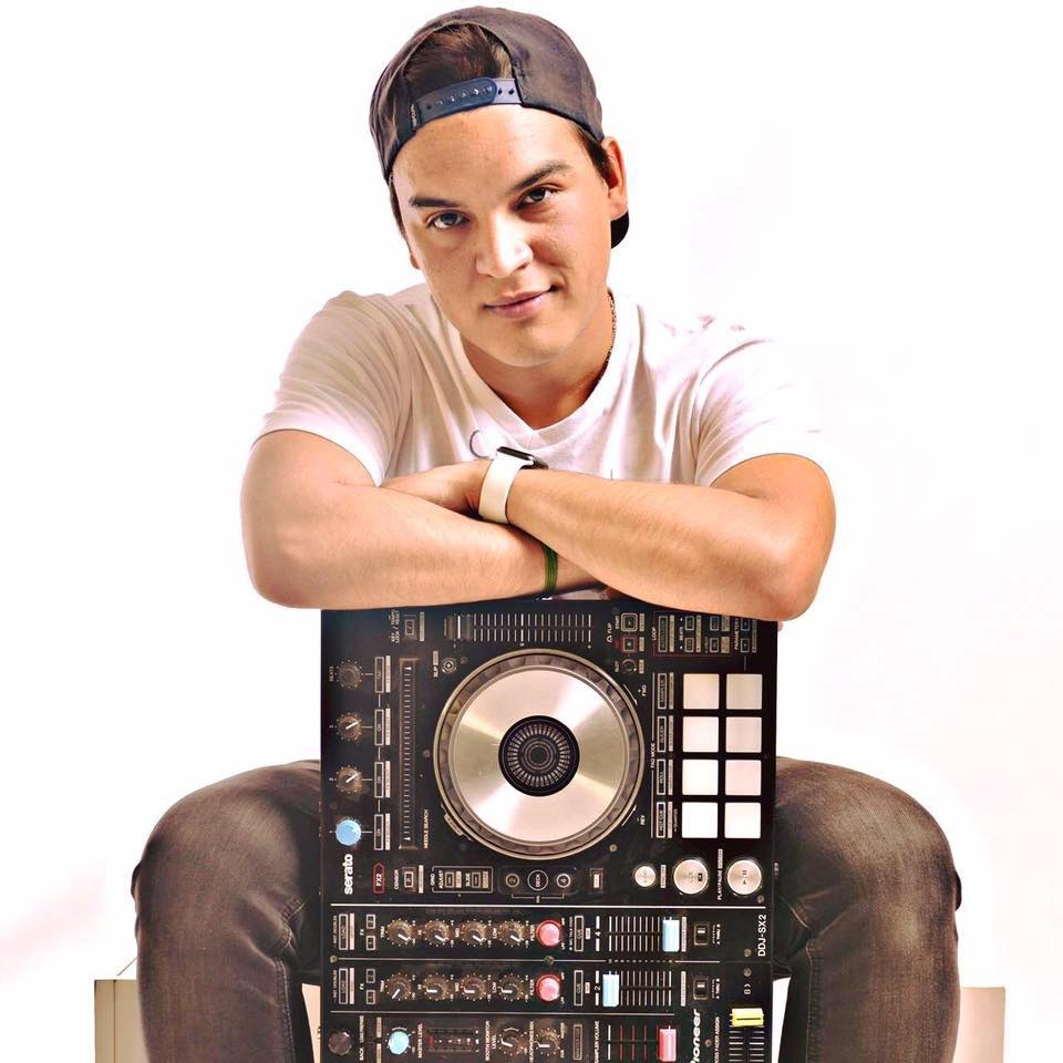 Edit's Dj Cosmo 2017 Febrero - Zonadjsgroup