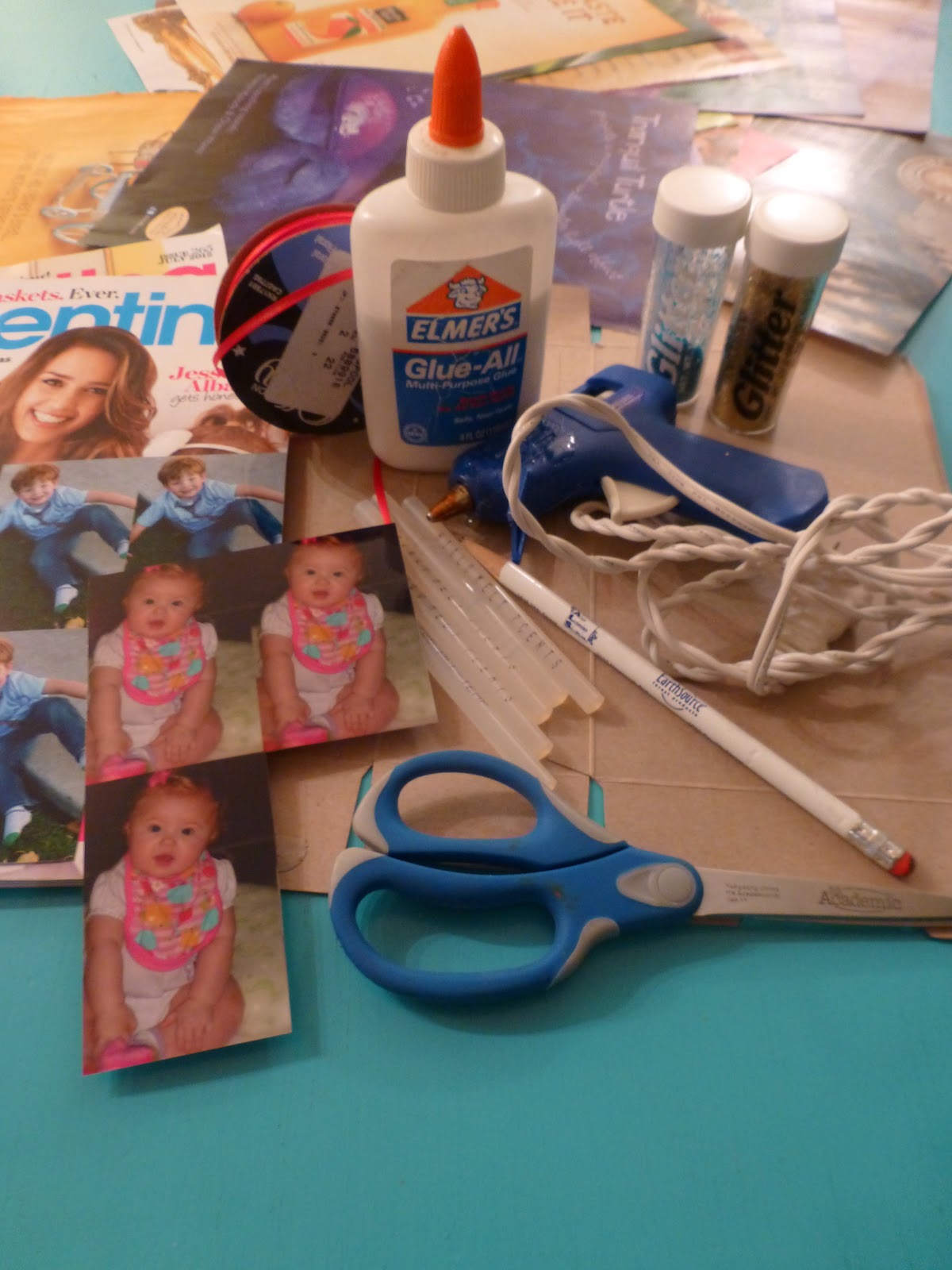 Her Lavender Ways: Magazine Roll Picture Ornaments