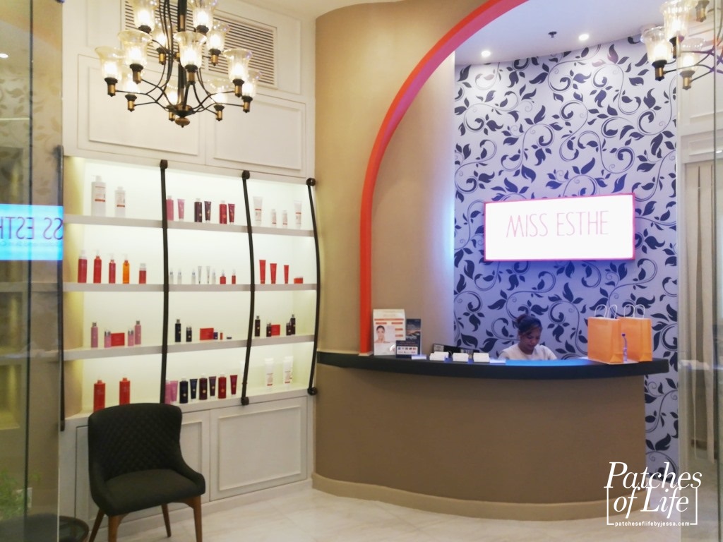 Miss Esthe: Instant Lifting with Meso and Sonic - Patches of Life