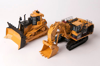 Classic Construction Models: Cat 5230 to D9T Size Comparison