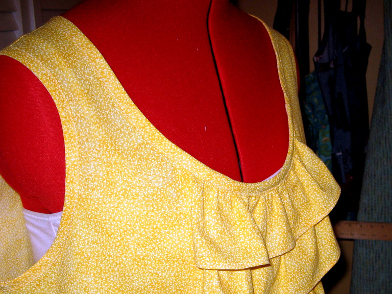 Coco's Loft: Simplicity 1806 So ruffled blouse...