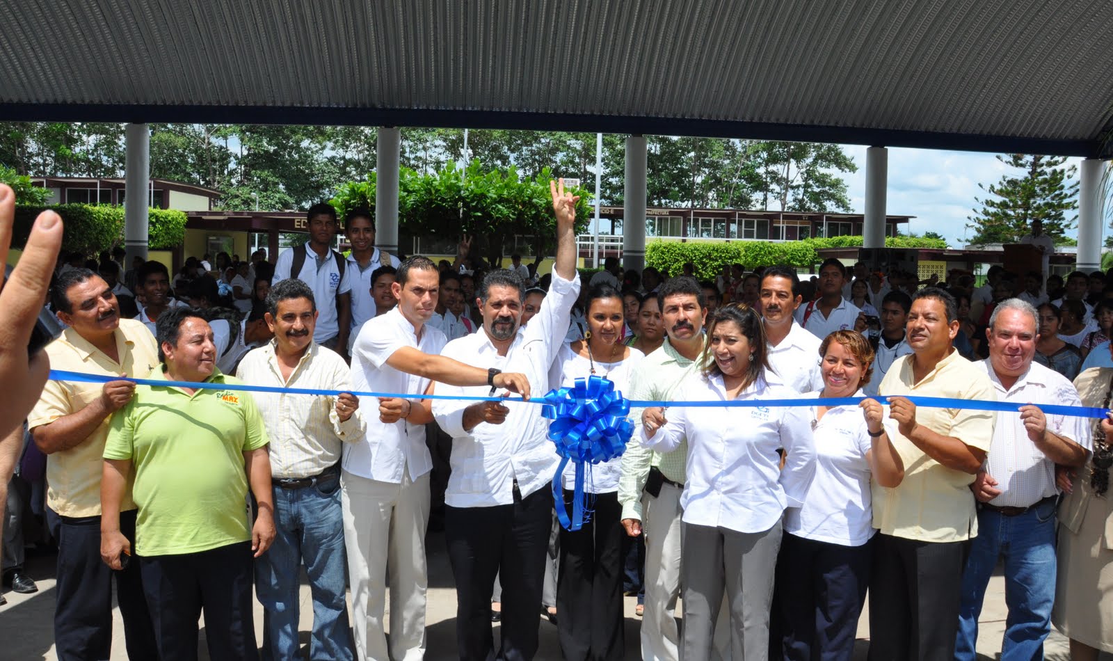 ASTRO 2002: Inaugura Alcalde Tito Delfín Domo del CBTis 66