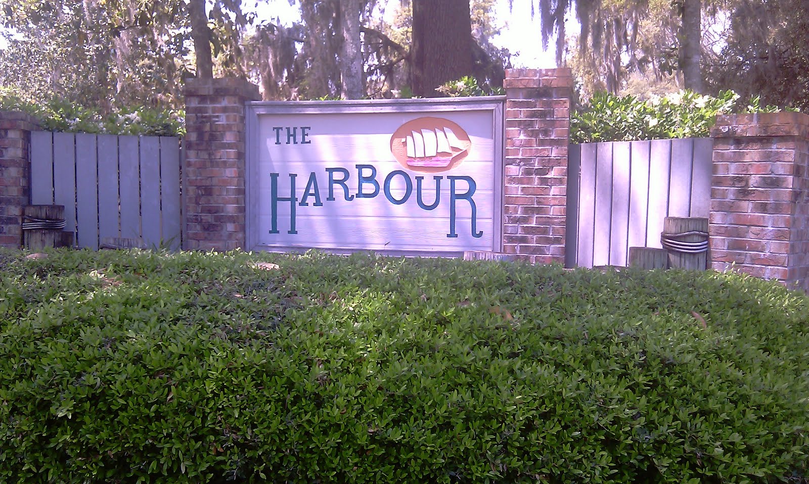 Intro to J&M Residential Enterprises, LLC: The Harbour Entryway Signs