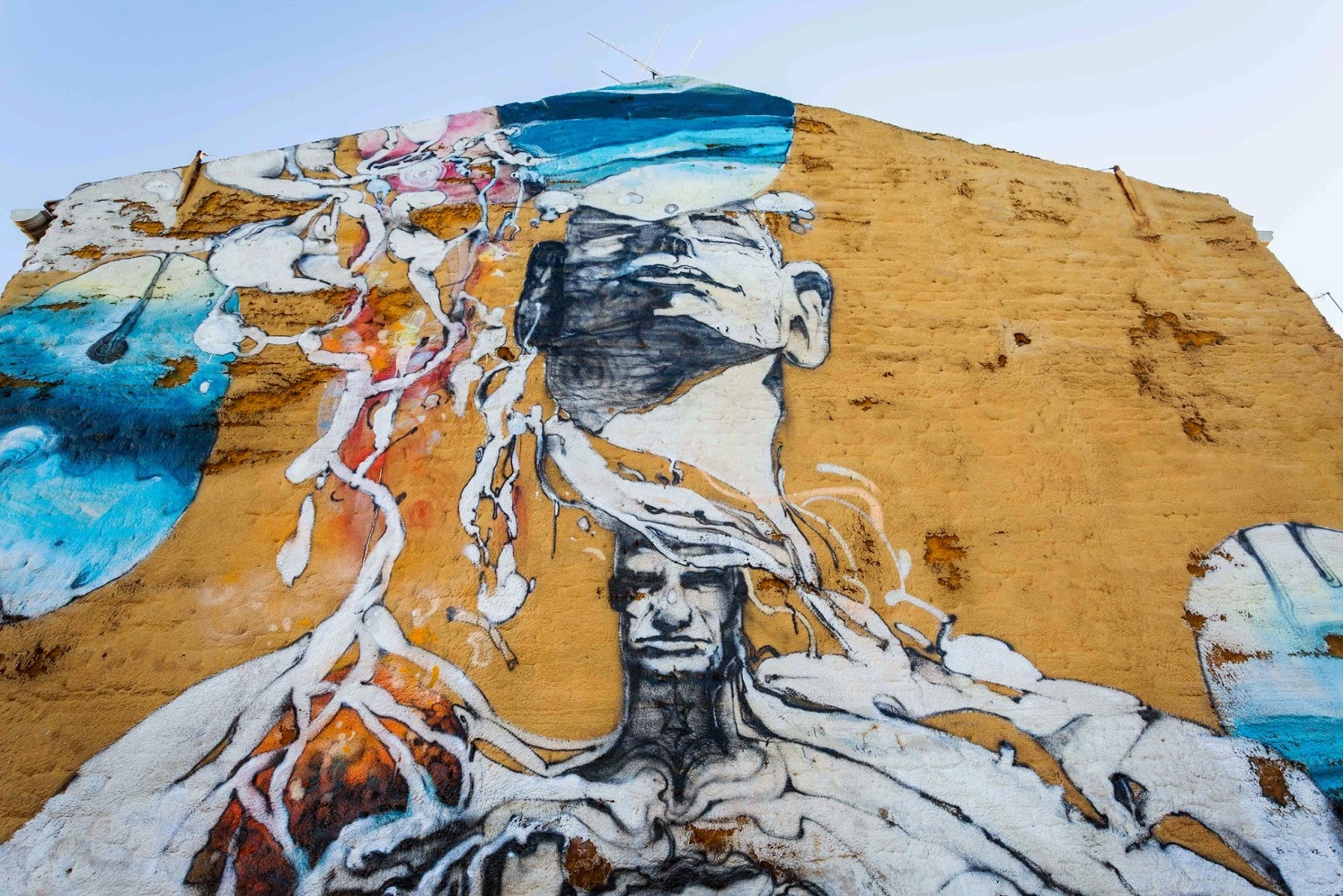 Laguna creates “Inside Usera”, a new mural in Madrid, Spain – StreetArtNews