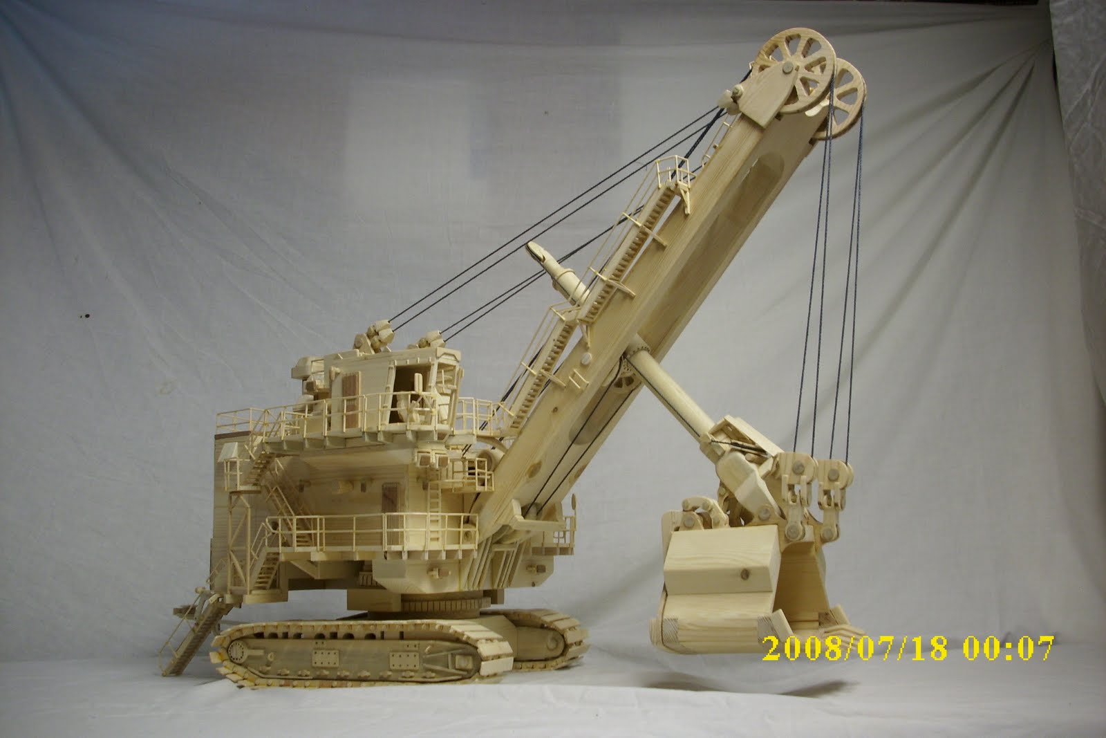 DORIEL WOODENS COLLECTIONS: THE ROPE SHOVEL