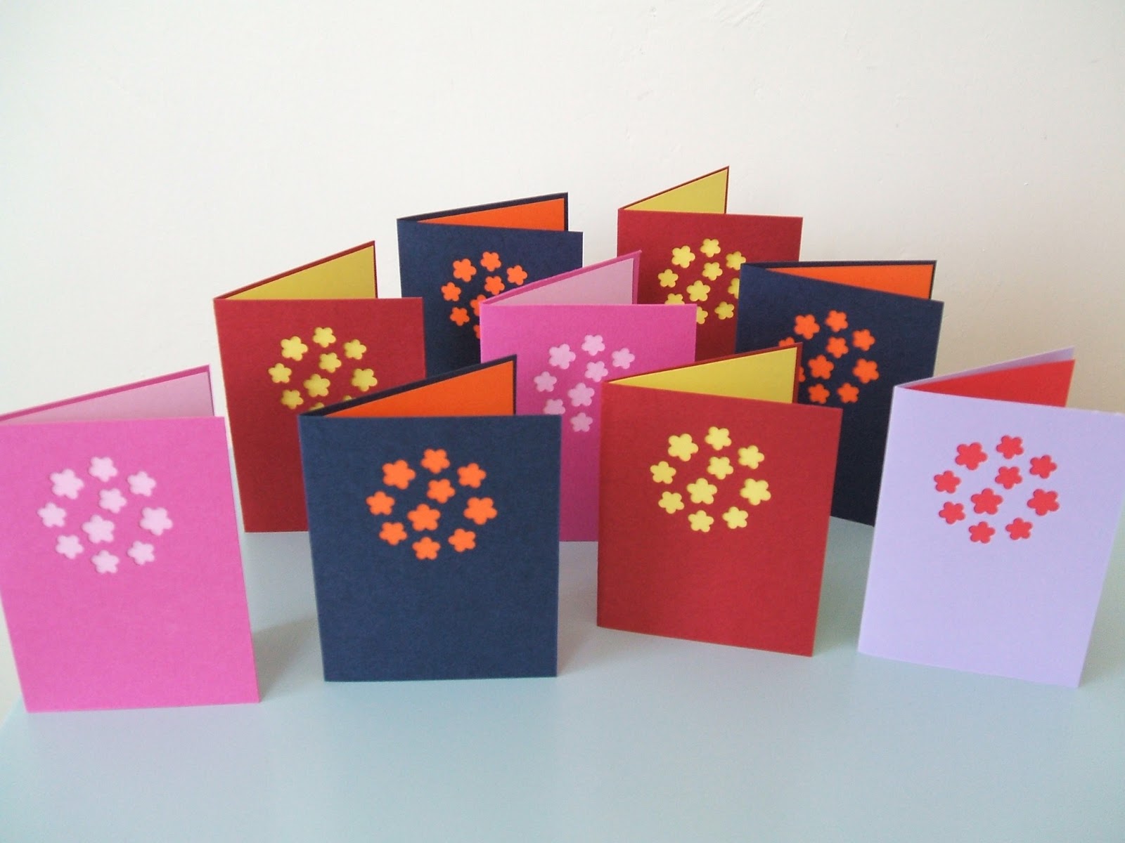 say it says: Handmade mini notecards in new colours