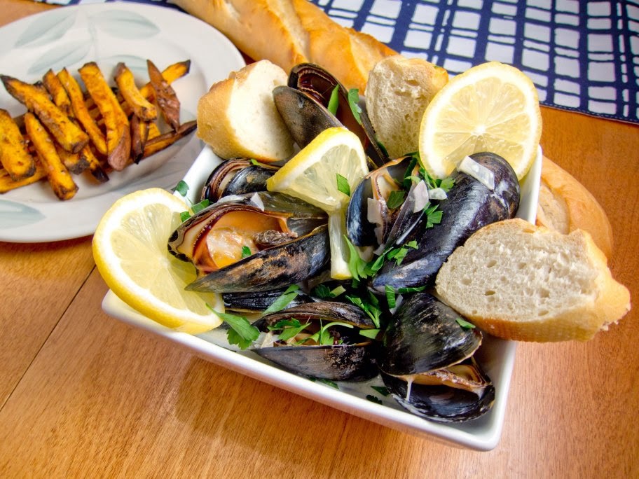 Gavin's Cooking: Moules-Frites (Mussels and Sweet Potato Fries)