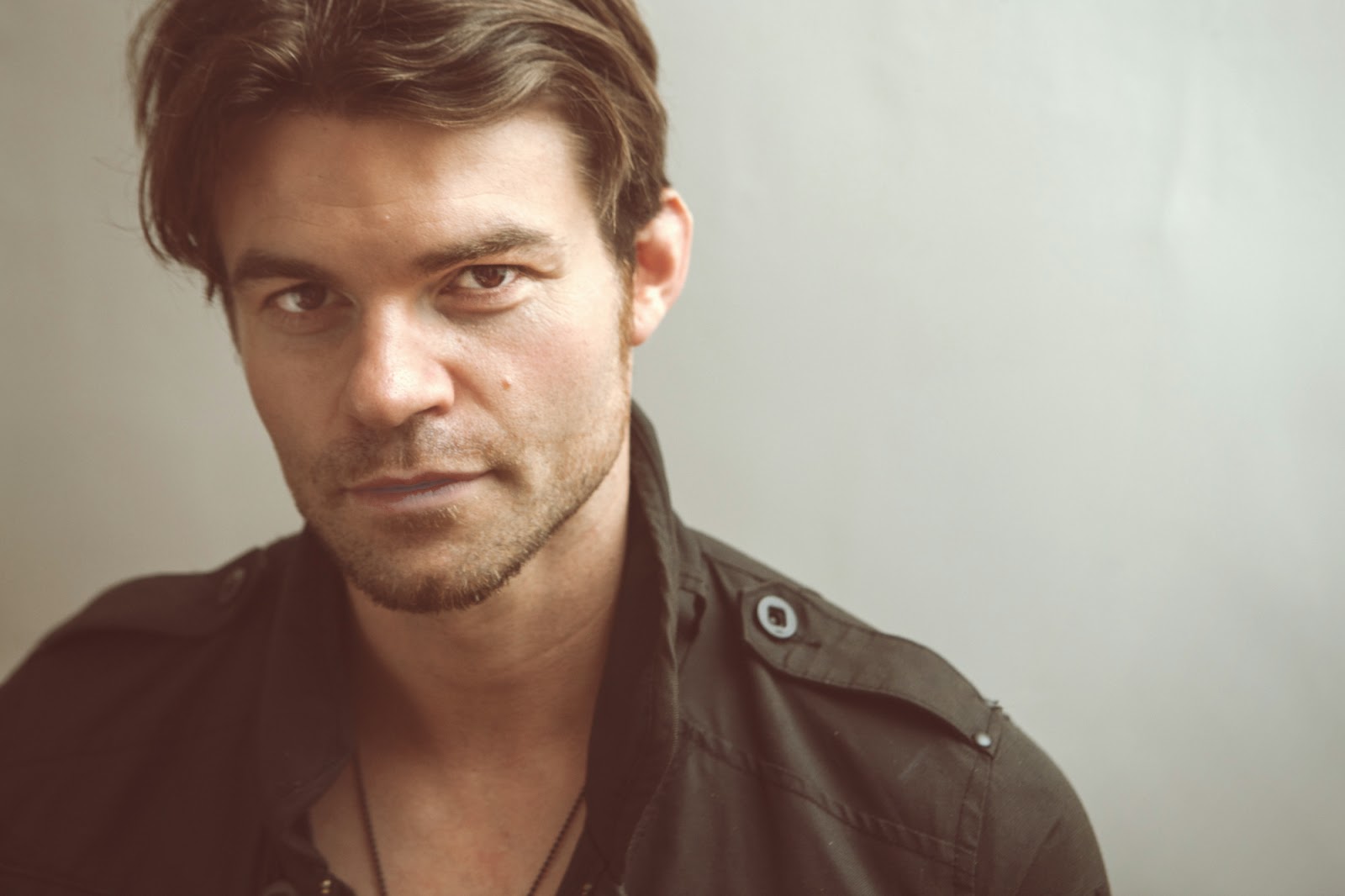 TheDamonlovers: Daniel Photoshoot Dean O’Gorman (2013)