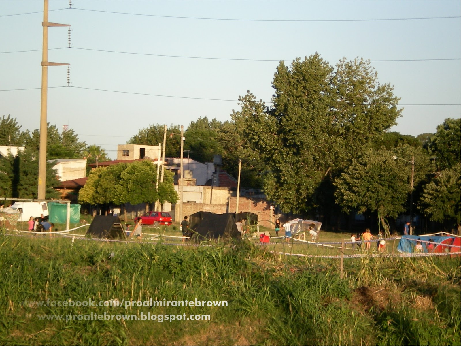 El PRO junto a los vecinos.: Nueva toma de terrenos - Claypole