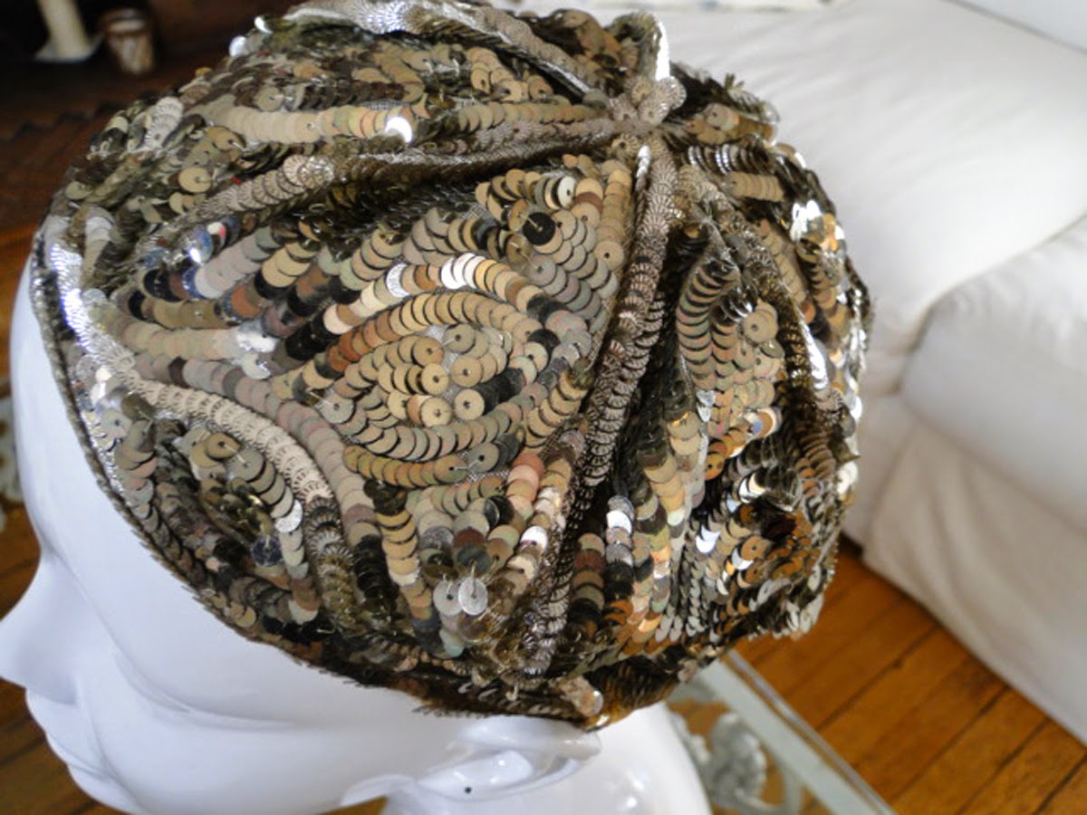 Buyer & Seller of Antique Lace, Fine Linens, Vintage Clothing, Haute ...