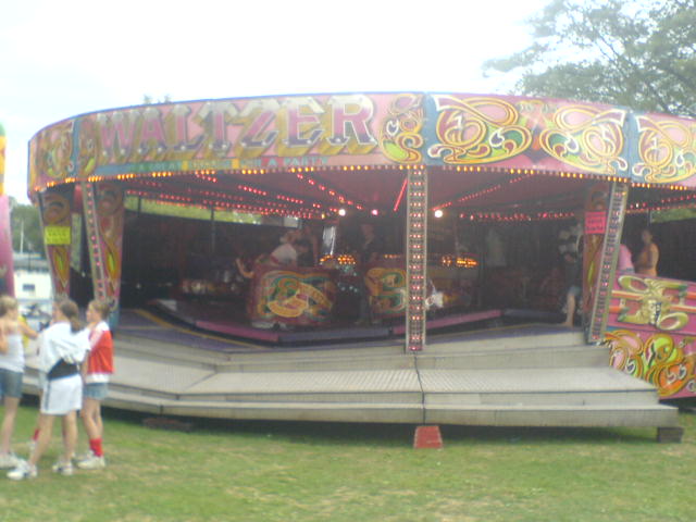 North East and Yorkshire Fun Fair Pics: 2006 Waltzer Photos