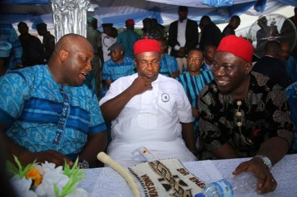 Photos: Nigerian Billionaire Emeka Offor Buries Father With N10Million ...