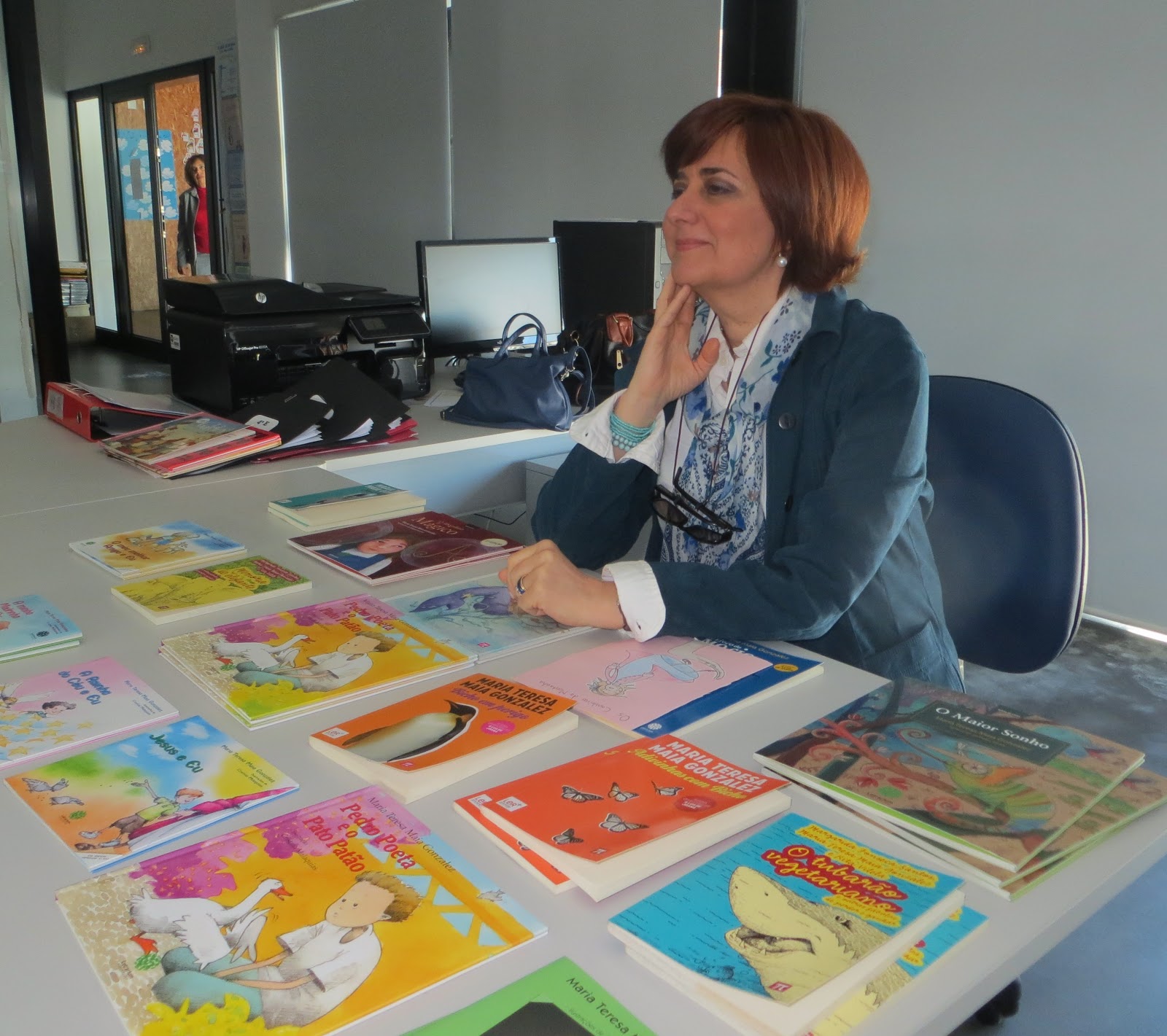Navegando pelas Bibliotecas...: Maria Teresa Maia Gonzalez encantou-nos!