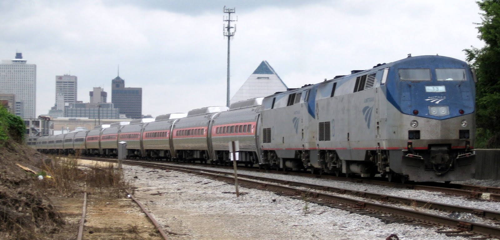 Memphis Railroad and Trolley Museum: FEMA Evacuation Trains at Memphis ...