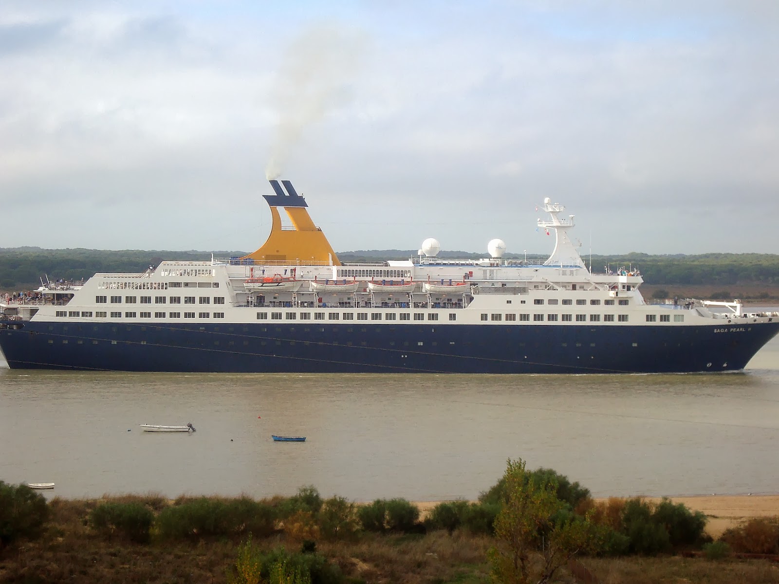BUQUES MERCANTES A SU PASO POR SANLUCAR DE BARRAMEDA: SAGA PEARL II