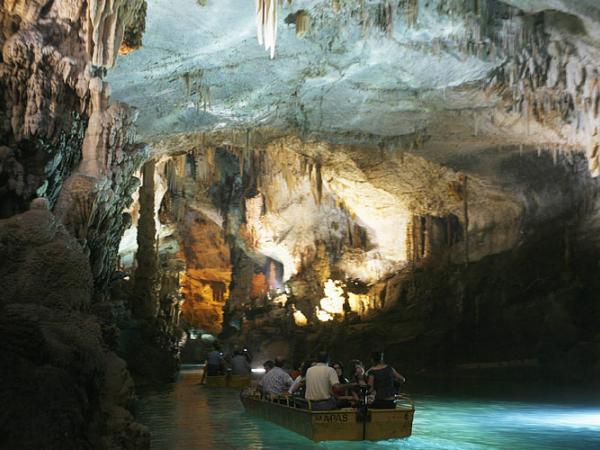 What A Wonderful World: jeita grotto