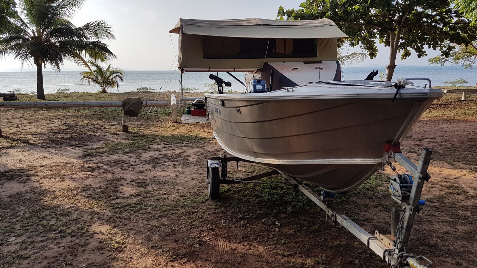 Out of Service - Exploring Australia: Seisia blog 1