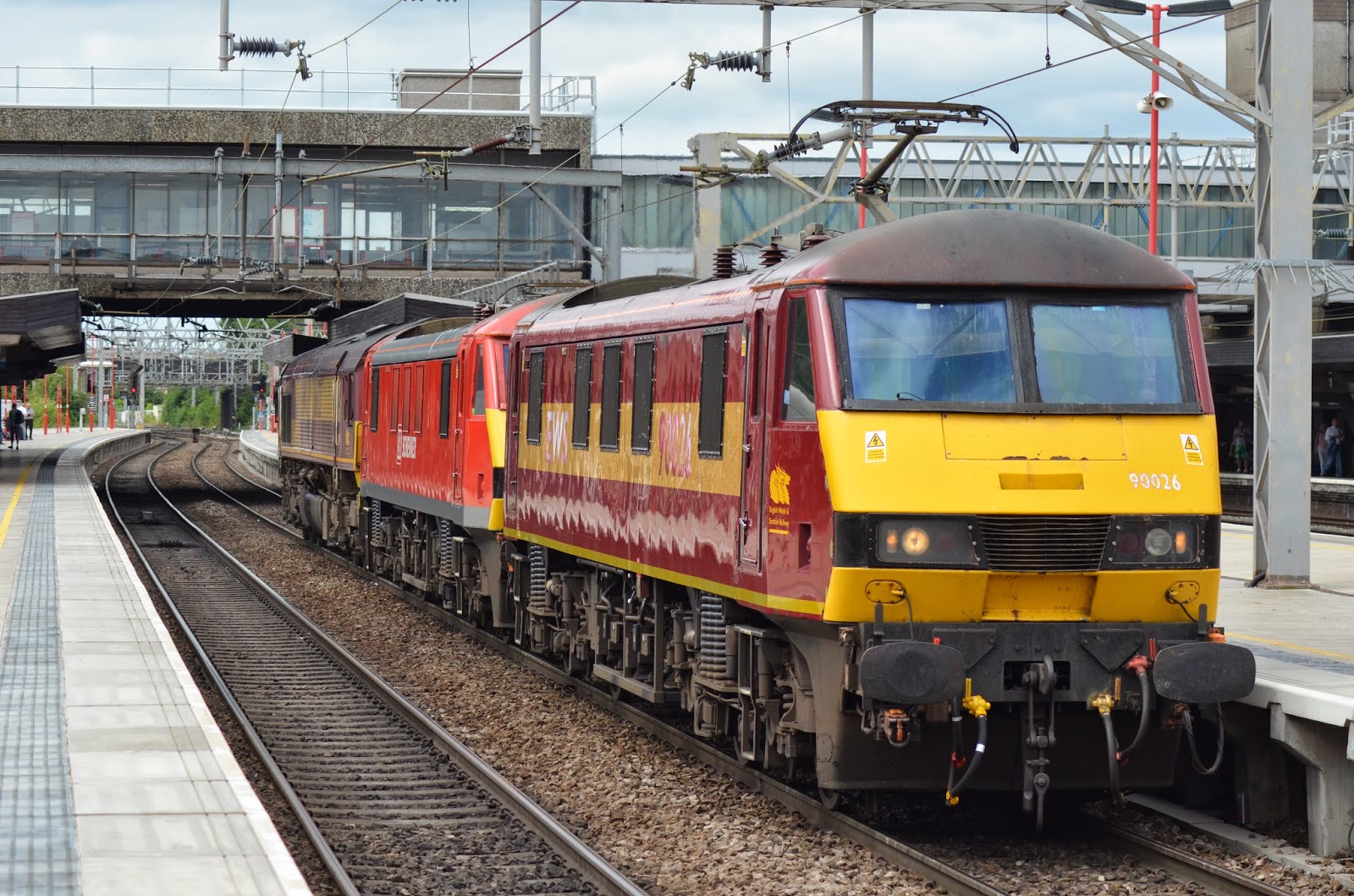 Gronk Geek: Bachmann announce Class 90 Electric!