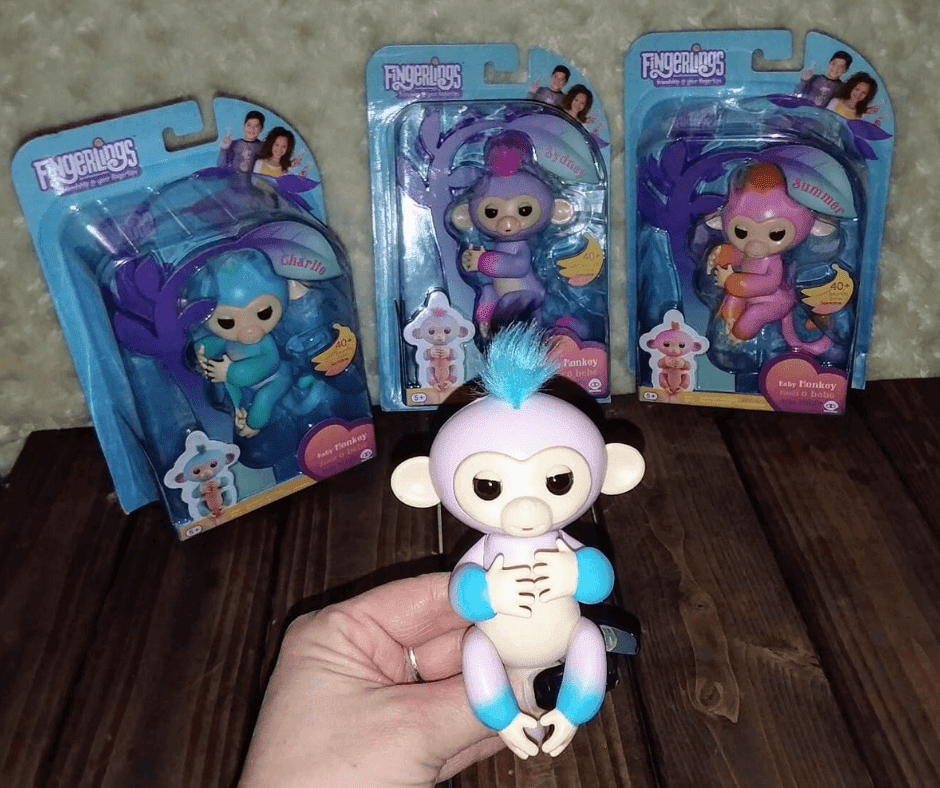 WowWee Fingerlings and Hugs Make Great Gift Ideas for 2+ and 5+ - Amy ...