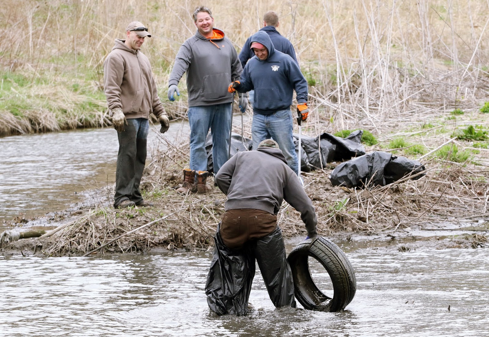 Mark Kodiak Ukena: Waukegan Firefighters Local 473 Clean-Up Roosevelt Park