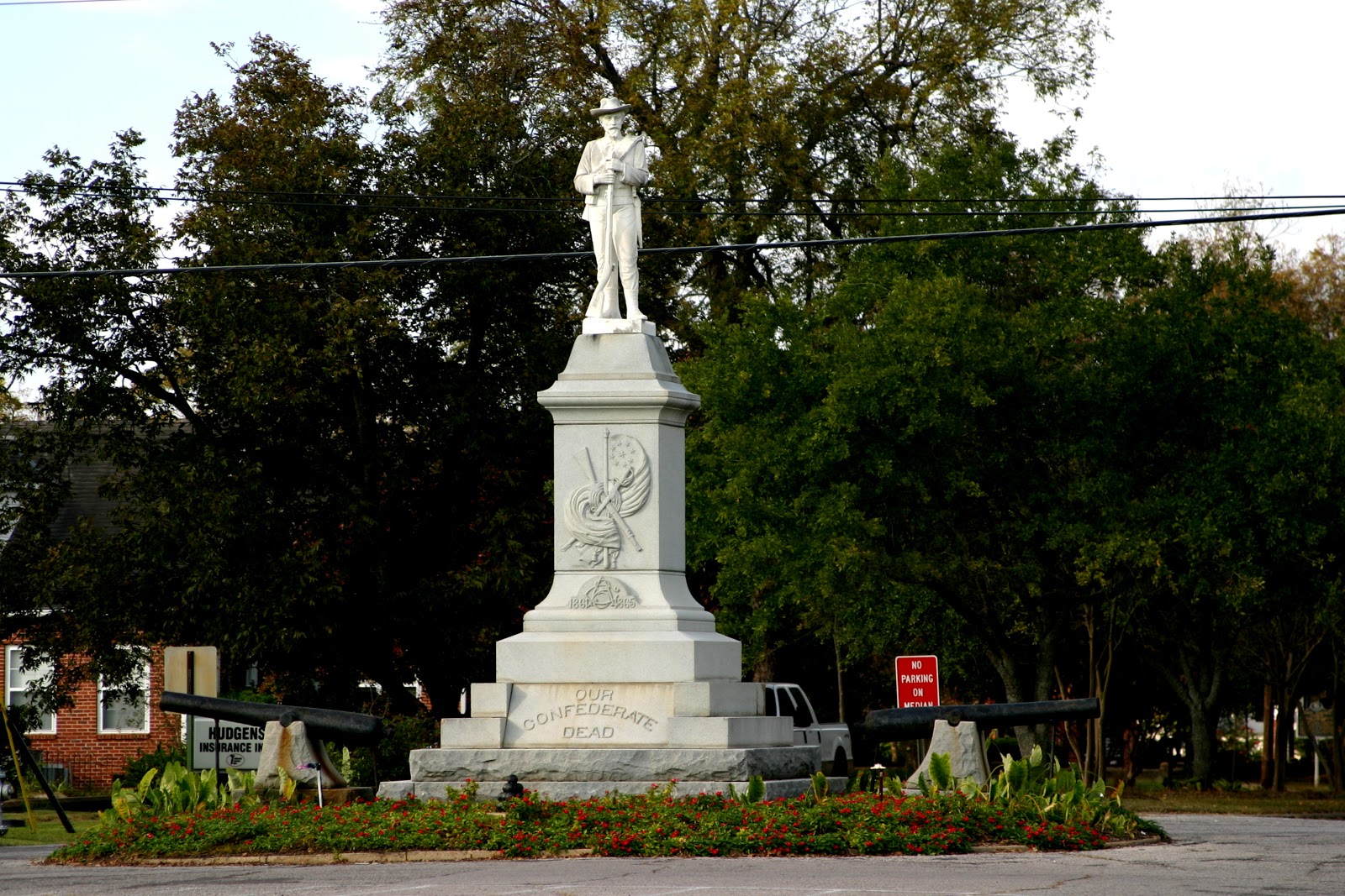 2 Loopers And A Portie