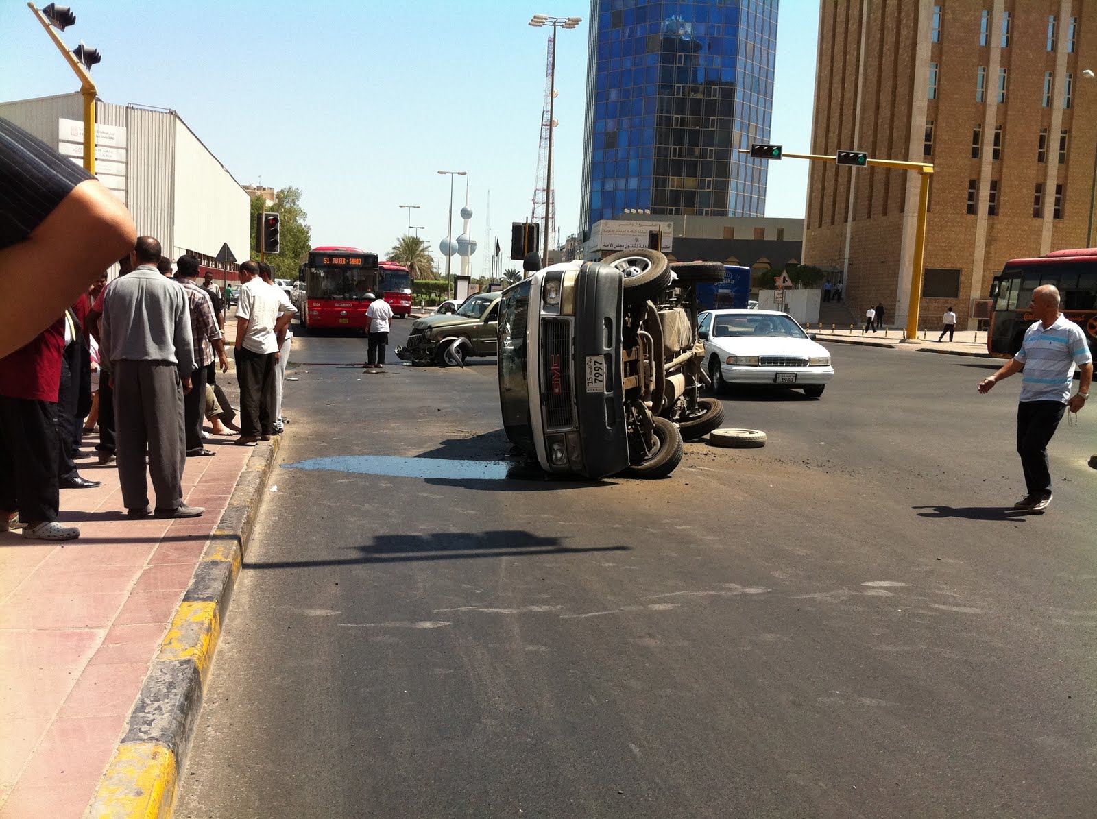 Speakin' the Blues: EXCLUSIVE : Horrific Accident in Kuwait City