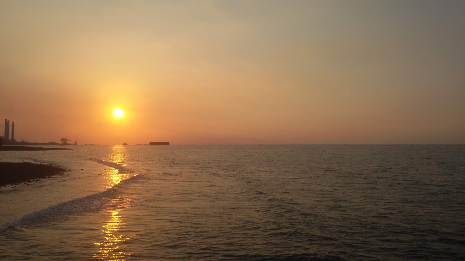 Utama Raya : Rest Area, Hotel Dan Wisata Pantai Dalam Satu Kawasan