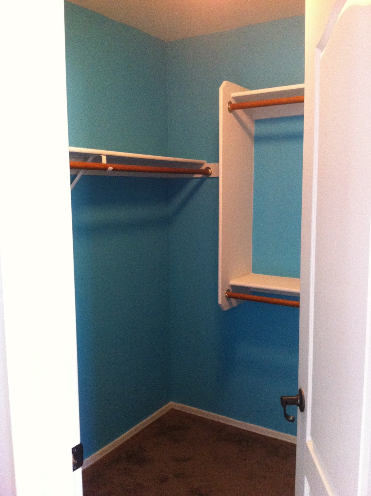 PDX to PHX: DIY: Painting a walk in closet