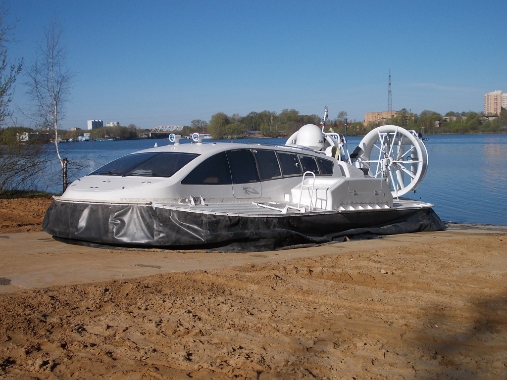 SNAFU!: Hovercraft in the Arctic...the Russians appear to be planning ...