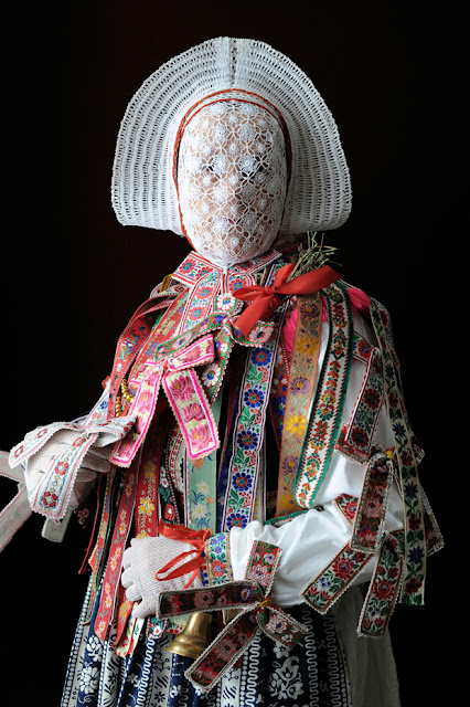 Thread, Fashion and Costume: July 2015