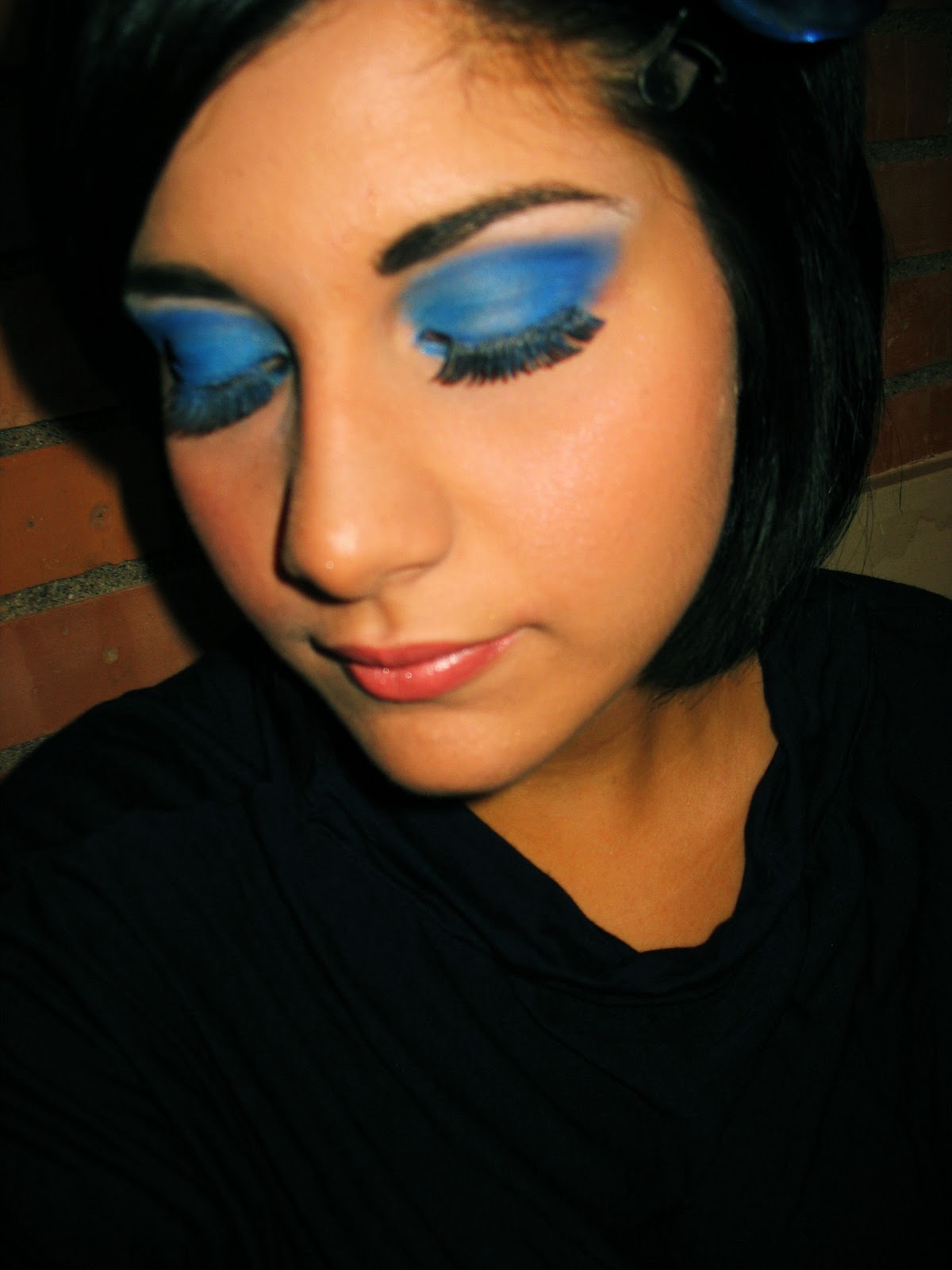 Cecily makeup: Make up - Intense Blue