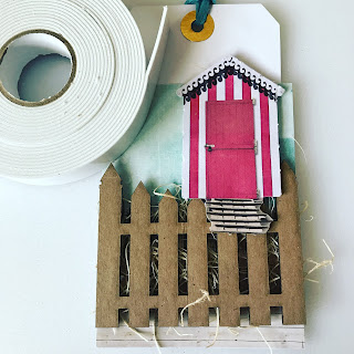 The Artsy Fox: Beach Themed Easy Tag Tutorial