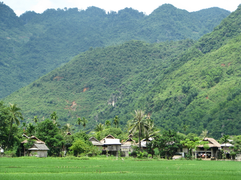 Bac Ha Market, Sapa, Lao Cai ~ Dao tao lai xe
