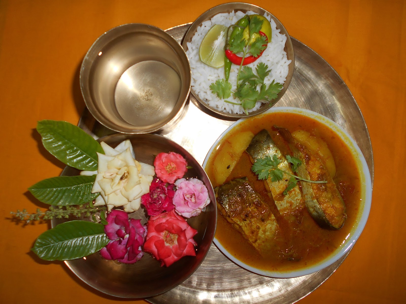 Paramita's Kitchen: Aloo Diye Boal Macher Simple Jhol / Simple Boal ...