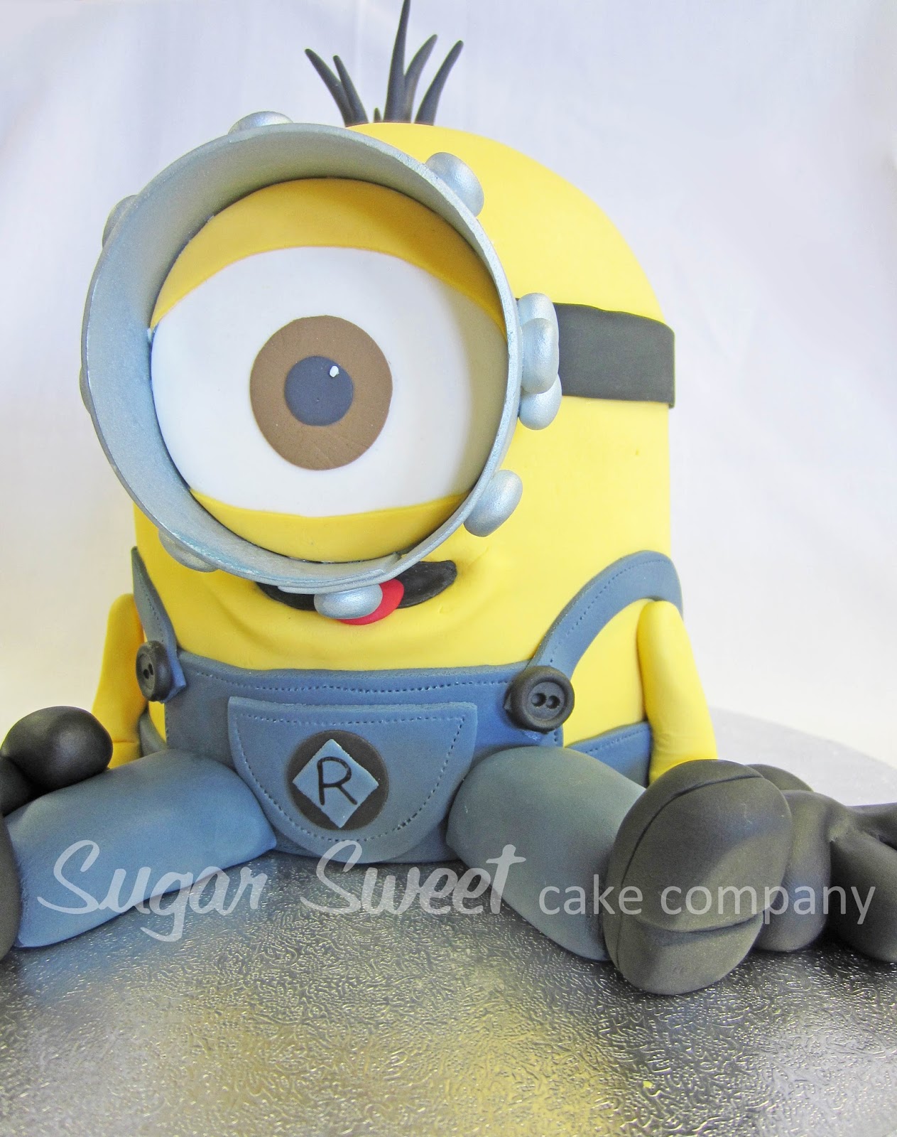 Sugar Sweet Cake Company: Meet Rick...A Minion Cake Tutorial