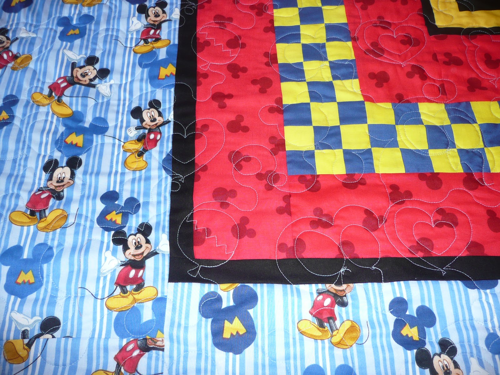 Acorn Ridge Quilting: Catherine's Mickey Mouse Quilt