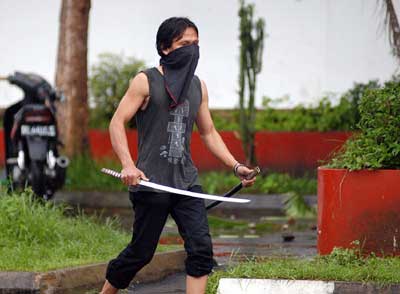 Premanisme | Dugem Maya