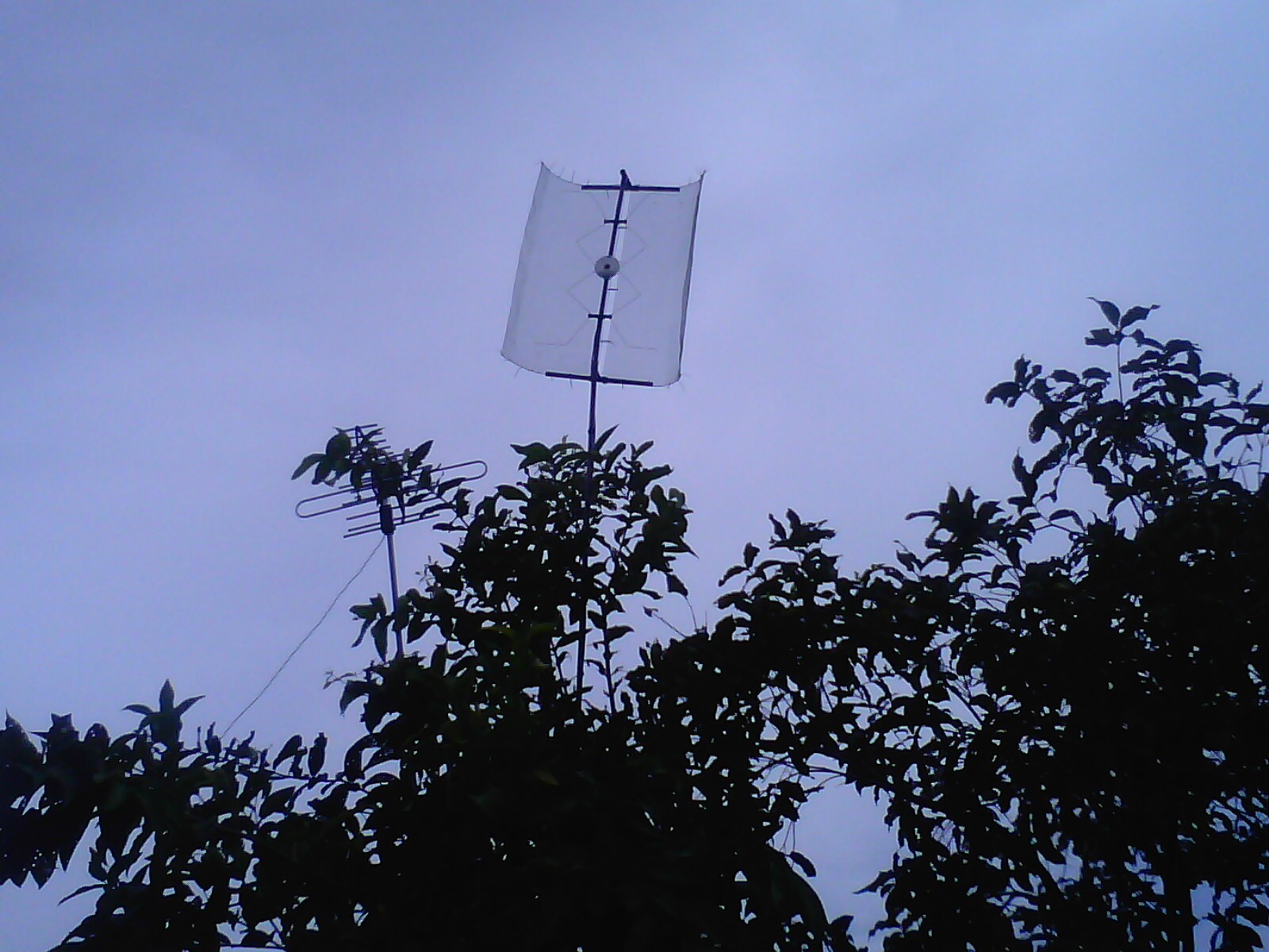 My Interesting Projects: First TV Super Antenna (Gray Hoverman) in ...