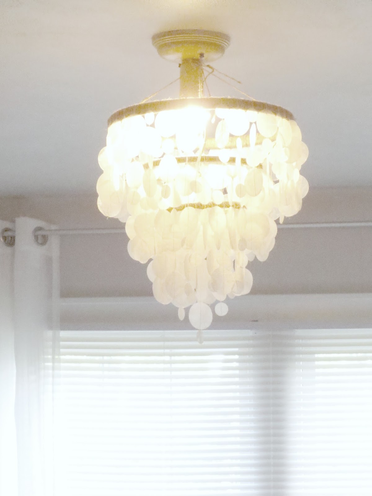 beyond the portico: FAUX CAPIZ SHELL CHANDELIER DIY...SUPER CHEAP AND ...