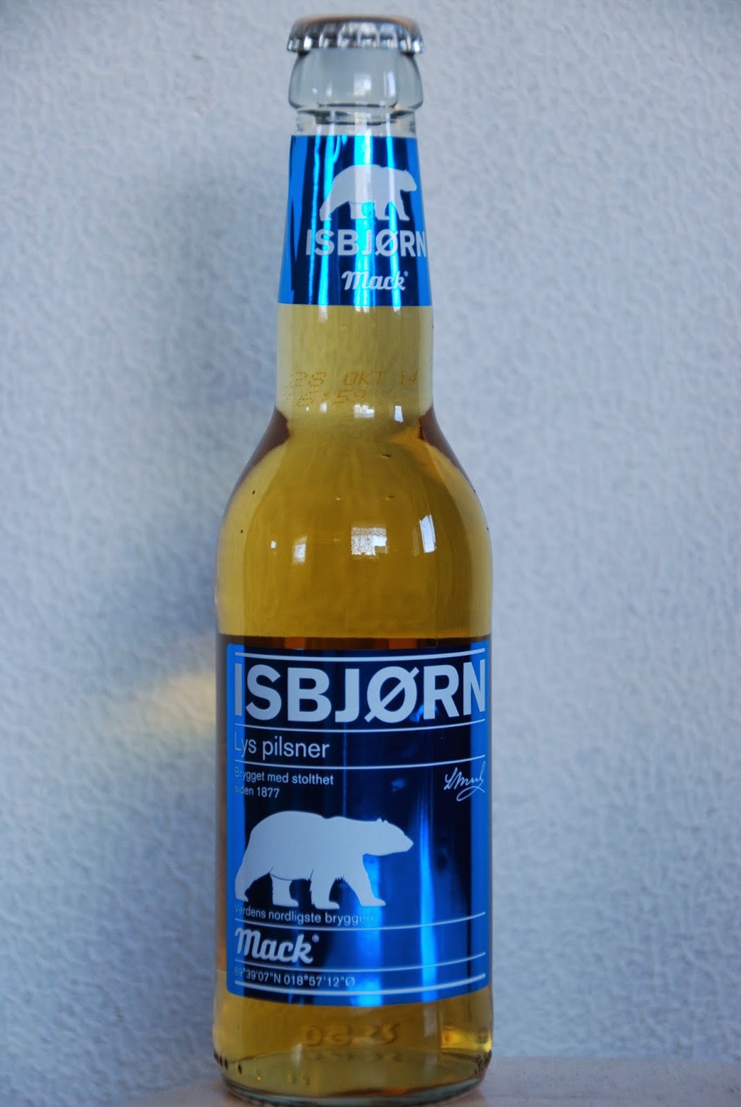 Chopp's Beer Tour: Day 262-Beer 262 Isbjorn Lys Pilsner, Mack Norway