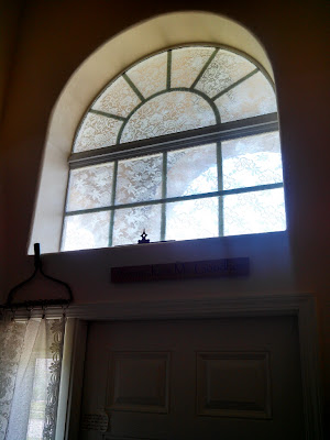 Sweet Woodruffs: Lace Covered Window