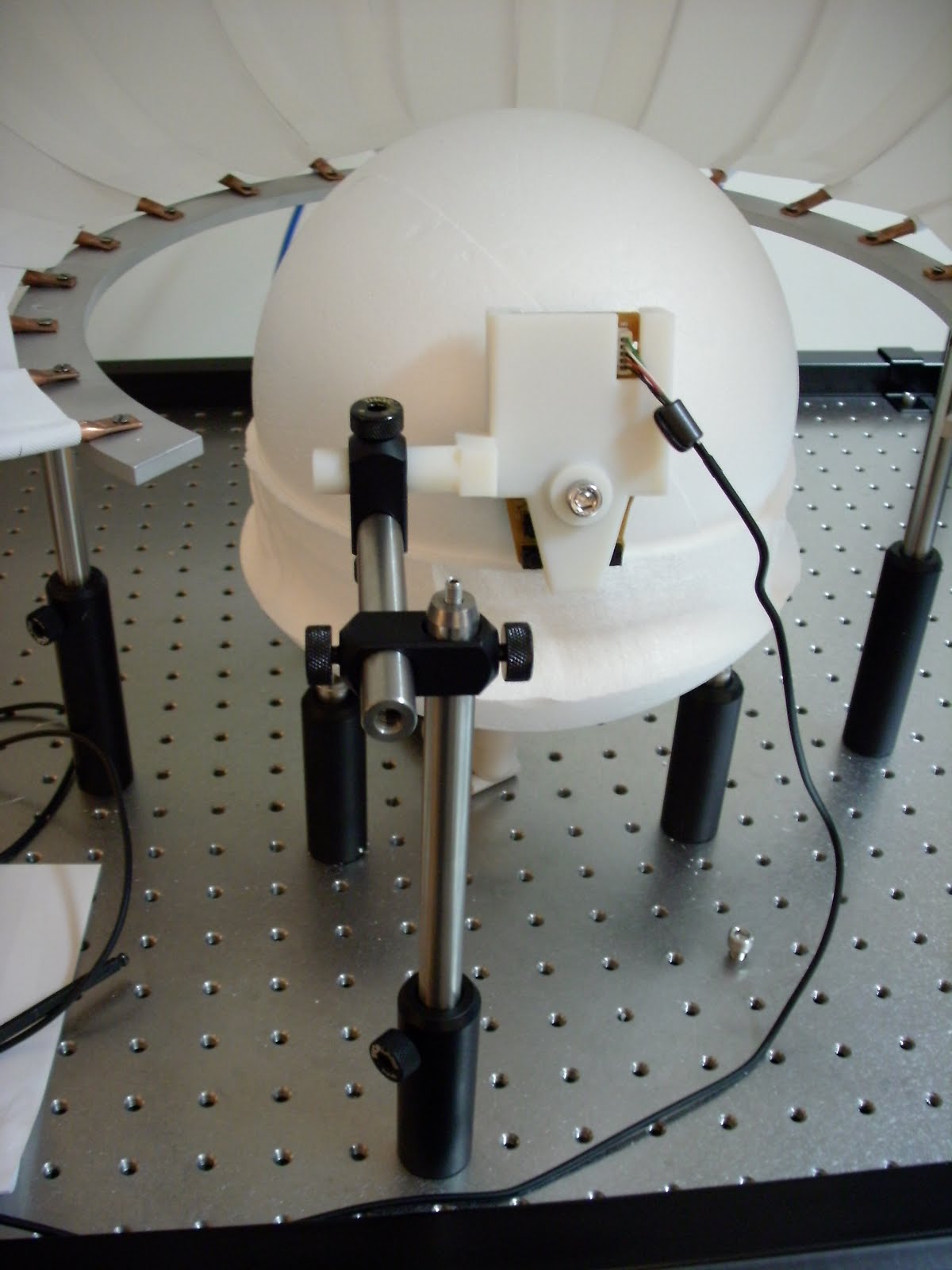 Virtual Reality for Mice: Computer Mouse Surgery (Motion Tracking)